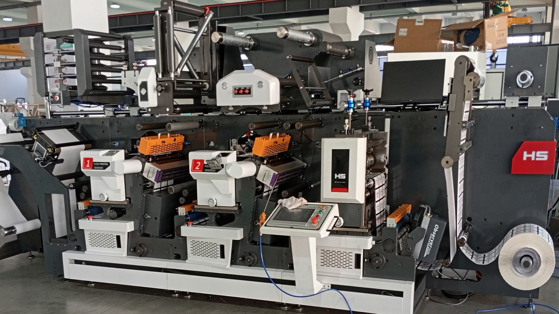 HS CombiFLEX-370 линия отделки этикетки: Полуротация, 2 флексо, Делам-релам, Хол.тиснение, Высечка1
