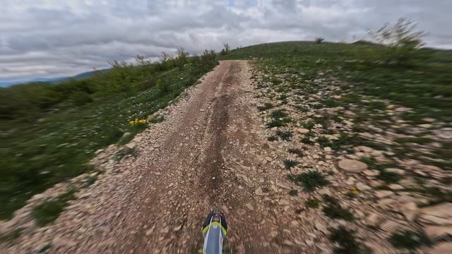 Первый день путешествия, еще не знаю что меня ждет, получаю удовольствие от скоростного подъема.