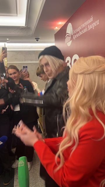 "Дублеры" SHAMAN и Мизулиной развлекали журналистов #shaman #мизулина #rec #sshorts #fyp