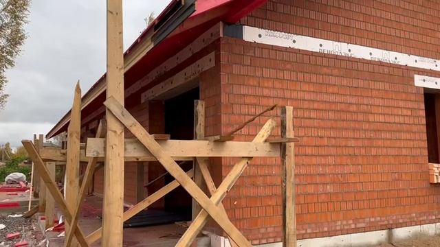 Устройство кровельного пирога на доме из кирпича 295 м2 Вяхтелево Лен.область 15.10.2024