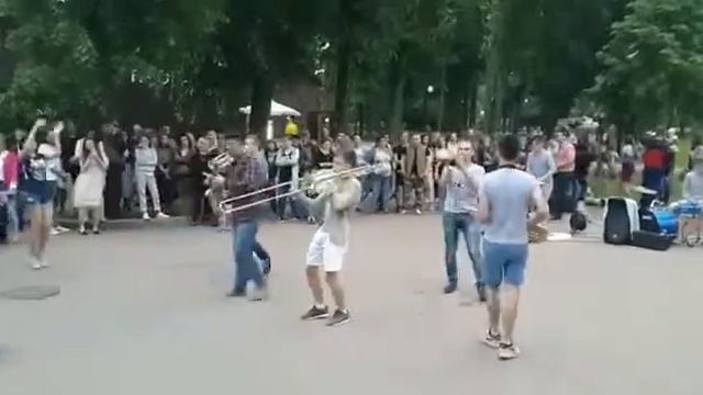 Уличные музыканты