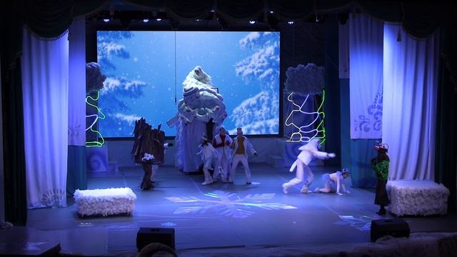 Театрализованное представление «Пока снежинка не растает»