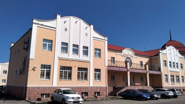 «Потянулись вдруг серые тучи...»