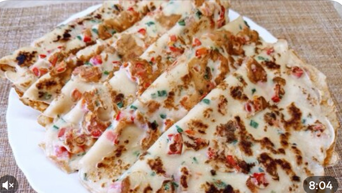 Лепёшки на завтрак с сыром . Завтрак за 10 минут.