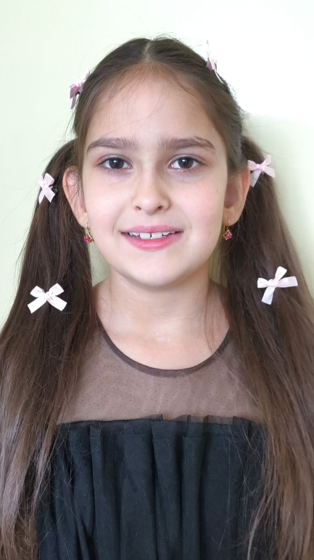 Ворона и лисица. И. А. Крылов. Читает: Арина Коноваленко, 8 лет