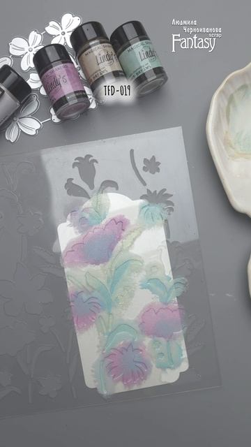 Мастер-класс  Подарочный тег с помощью трафарета FantasyScrap