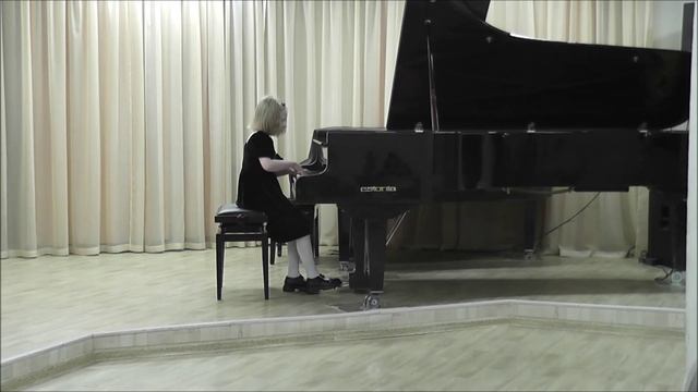 П.И. Чайковский «Мама» (из «Детского альбома»). Исп. Элиза Шавруханова (фортепиано)