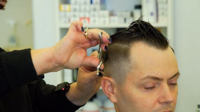 Мужская стрижка от мастера Ирины