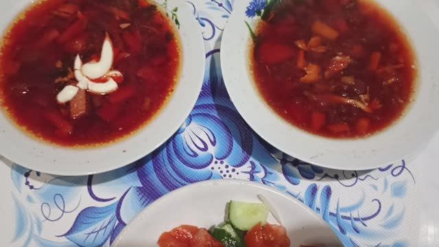 У нас на обед свекольник