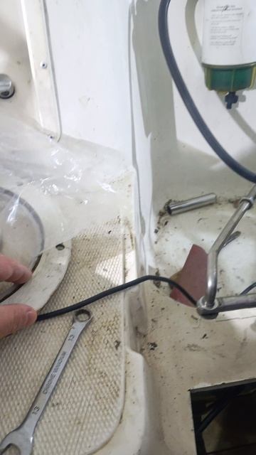 Смотровой люк рецесса катера. Новая Ладога М