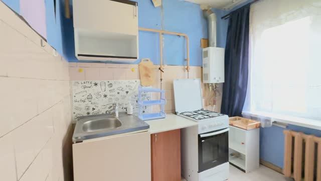 Прoдaeтcя 3х кoмнaтная квартирa 56,4 кв.м. на 1 этaже по ул. Дaгecтaнcкая 19