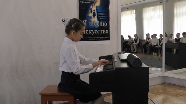 В.А. Моцарт «Менуэт» Валерия Хренова, 3 Класс