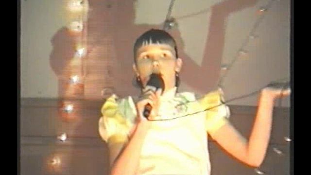 В.Ф.  ЗВЁЗДНЫЙ ДОЖДЬ. Урдомская  видео-студия  ДЕБЮТ. Режиссёр- Александр Белых.