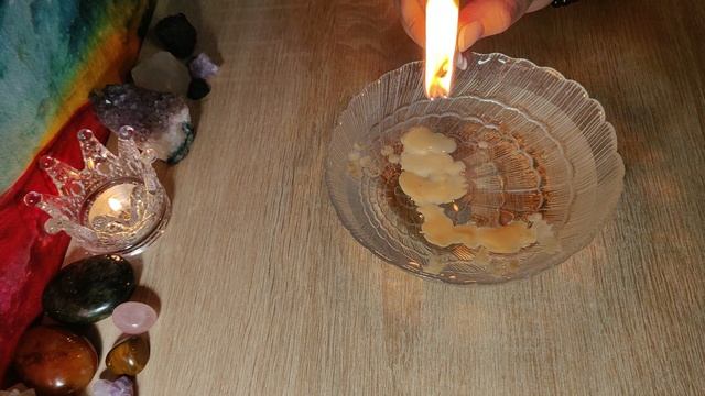 Что вам хотят сказать ваши Ангелы Хранители 😇 🔮 гадание на свече