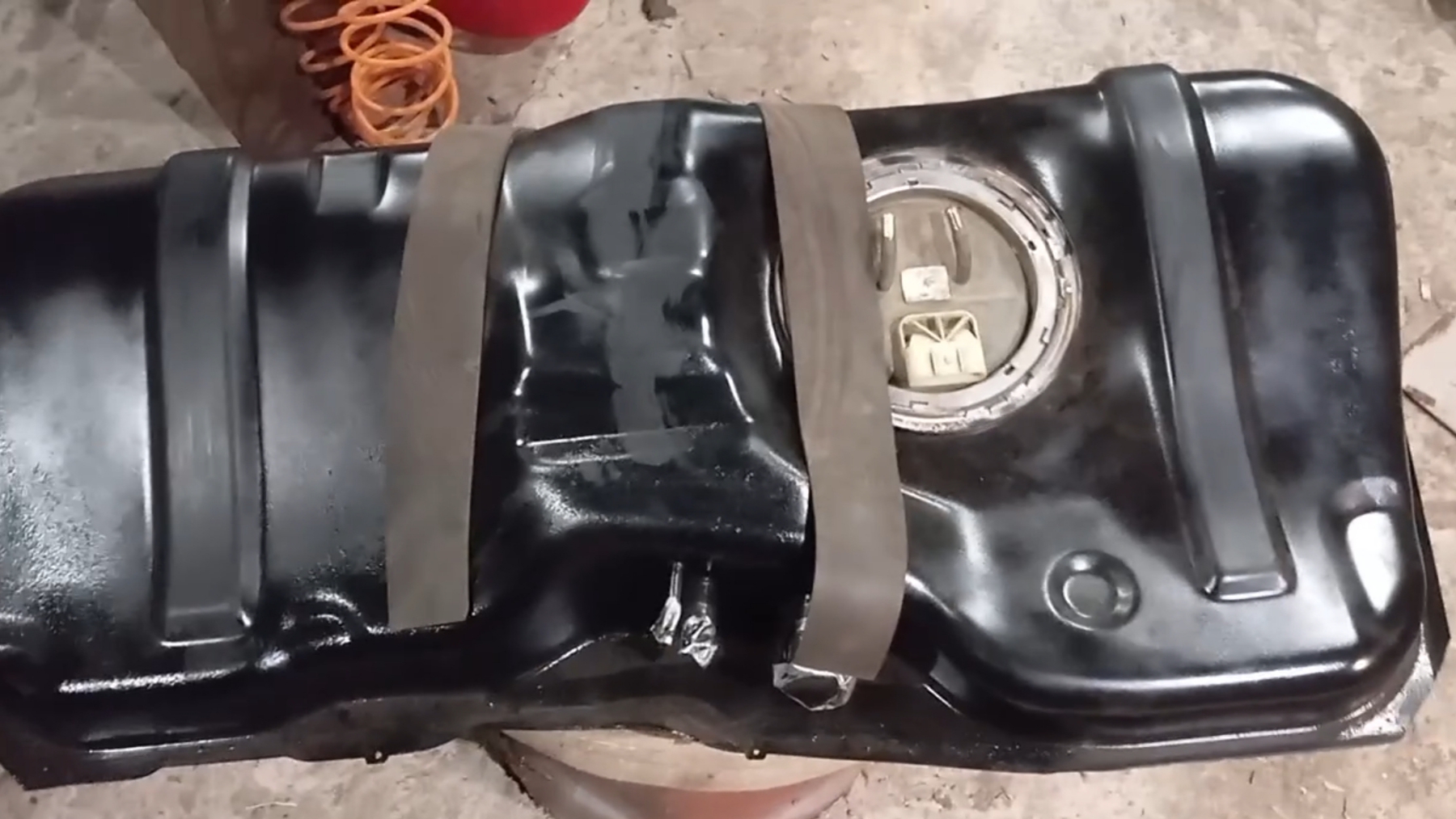 Топливный бак Opel Corsa B 1995 г.в.