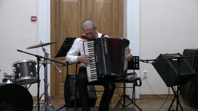 К. Тома "Босса в Нормандии". Играет Владимир Никулин (аккордеон)