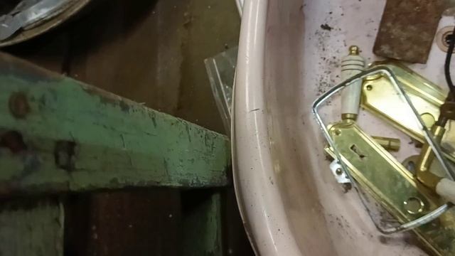 Разбор находок с гаражной мусорки