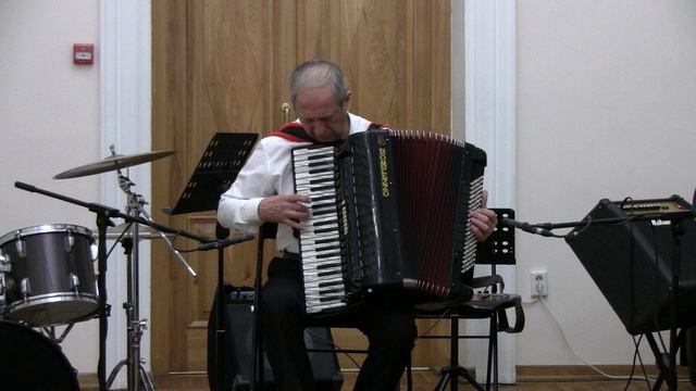 Андрэ Астье и Морис Денуа  "Дивертисмент". Играет Владимир Никулин (аккордеон)