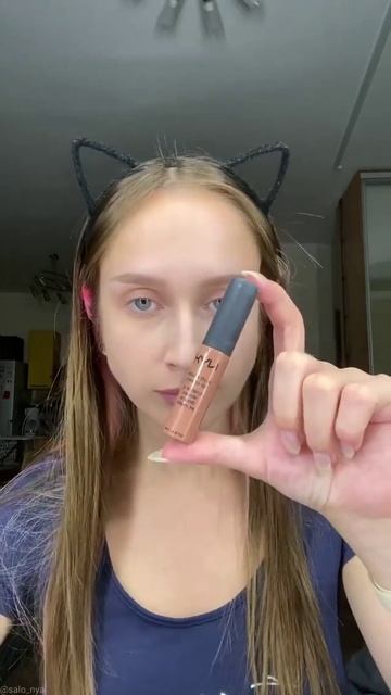 Губы с гелевым карандашом