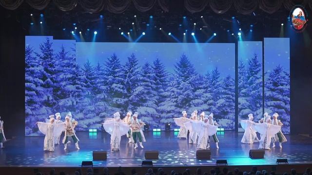 Красноярск. 1. Красноярский муниципальный ансамбль танца «Енисейские зори» имени Г.М. Петухова