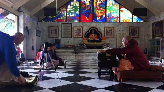 Мукунда Госвами - молитва Джая Радха Мадхава - 21 февраля 2013 - Нью-Говардхана - Австралия -