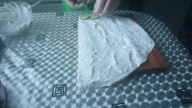 Рулетики из лаваша!!С рыбкой и овощами!!