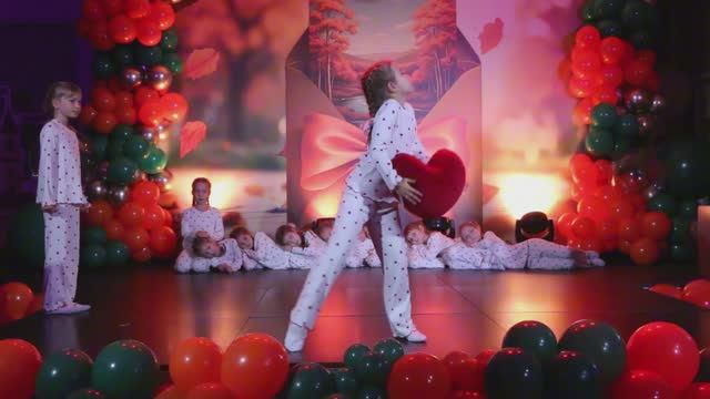 🩰 Колыбельная в танце // трогательное выступление юных артистов!