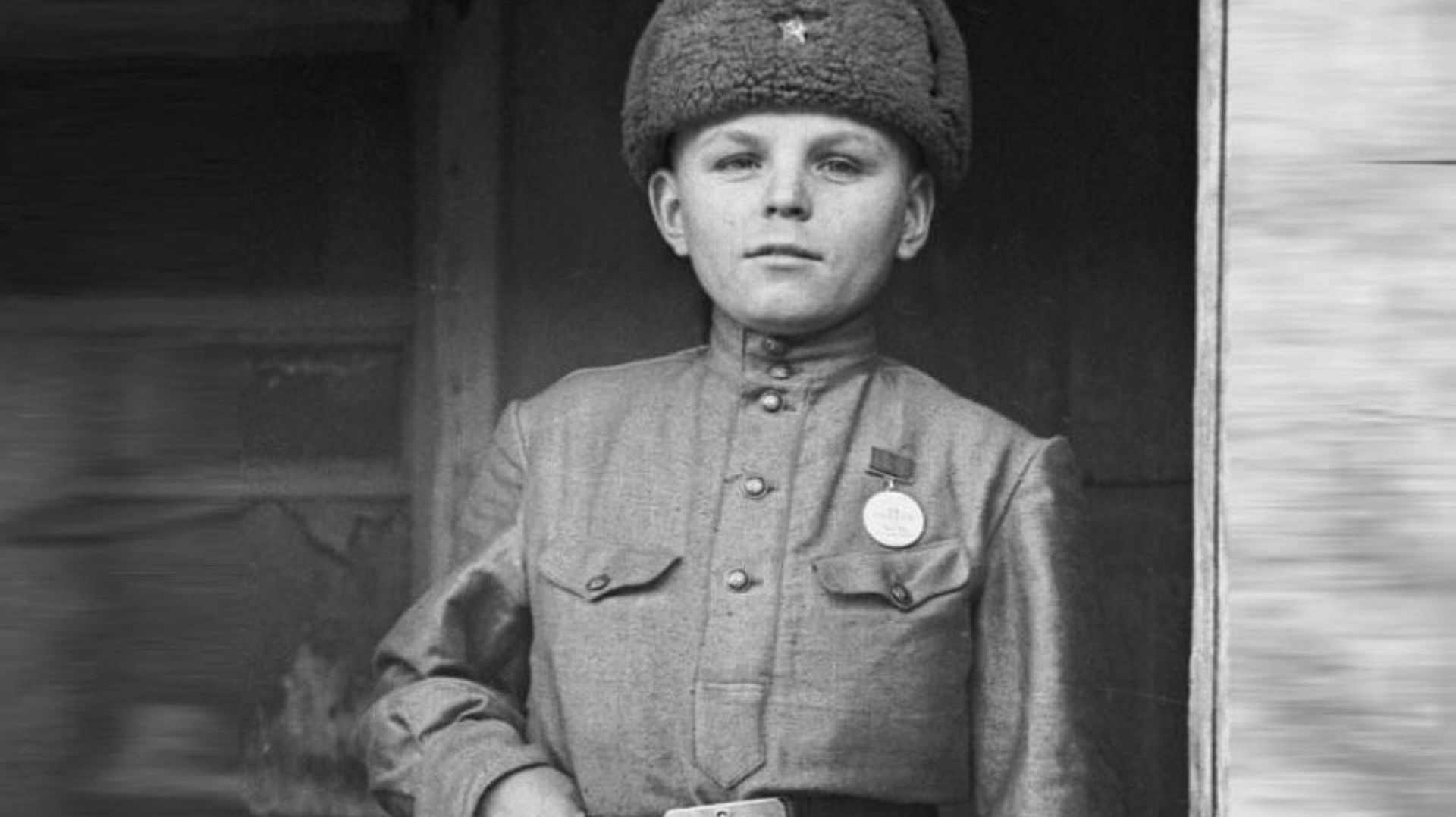 «Сын полка: Судьба маленького героя»