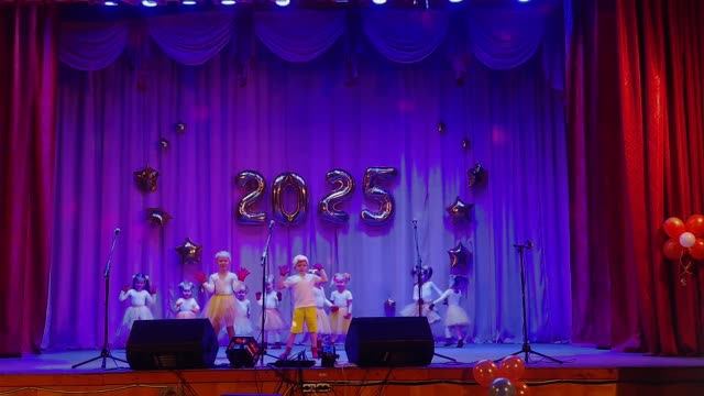 Танец  маленьких утят  27.11.25