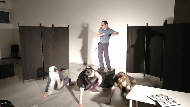 Этюд «Сон охранника "Комиксы" »