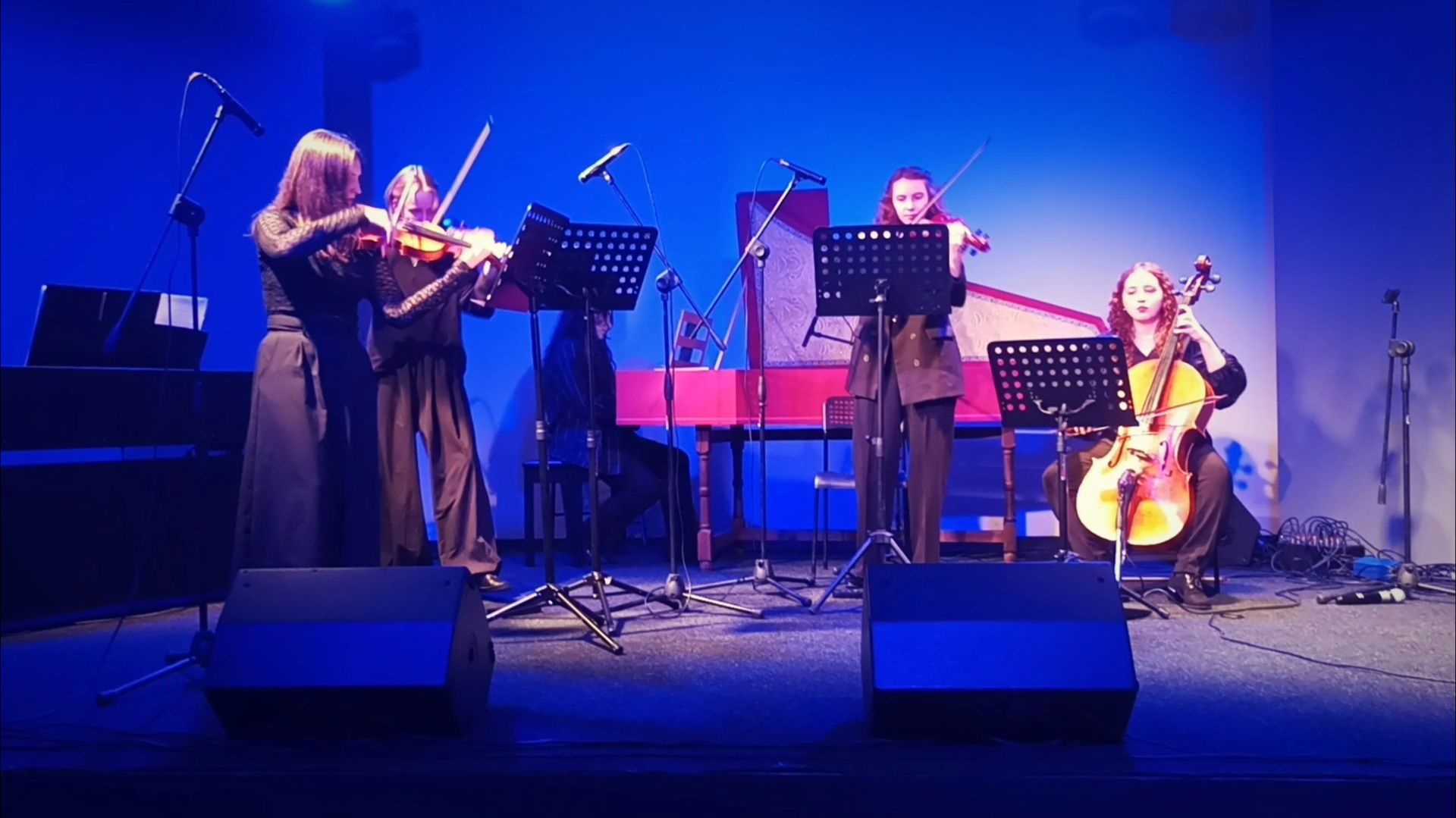 Ф. РАМО в исполнении ансамбля ROSARIUM...