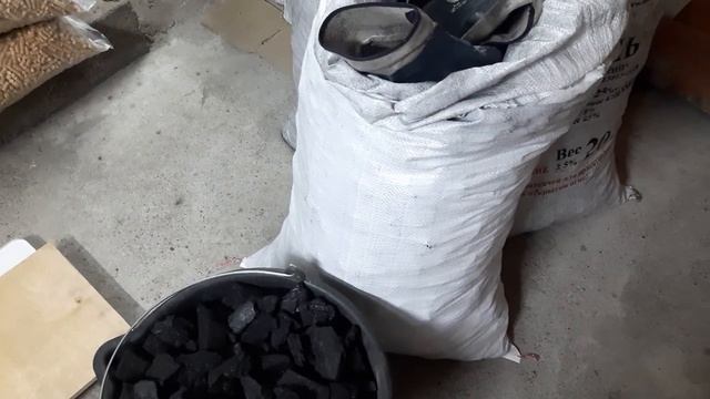 Котел Zota Стаханов 26кв полная загрузка бункера татоуровским углем