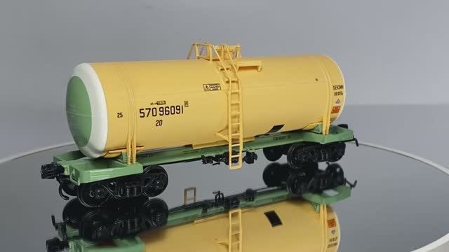Модель цистерны 15-Ц863 из серии «Наши поезда» MODIMIO, спецвыпуск 4