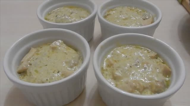 Рецепт. Вкуснейший Жюльен с грибами и куриной грудкой..