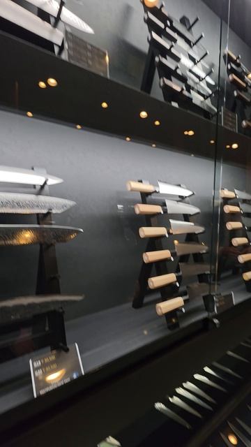 Японские катаны и ножи в Киото, мужчины держитесь🤣