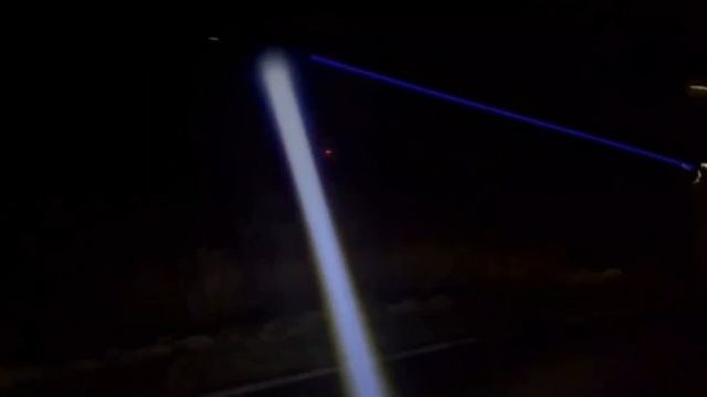 У МОГ глаза кошки! Не видно же ни зги!