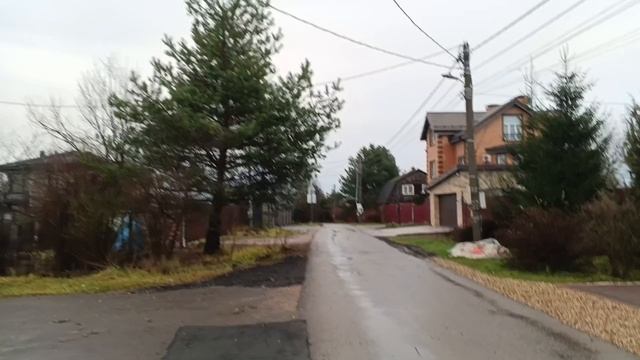 28-11-2025 На утренней прогулке/Разговор/Гостик болеет,справка пришла,надо заняться собой.