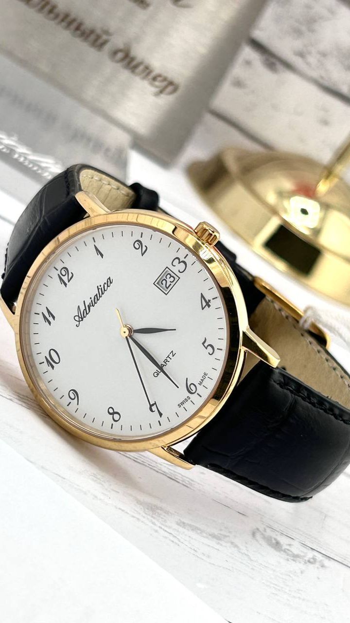 Швейцарские наручные часы Adriatica A1243.1223Q с сапфировым стеклом