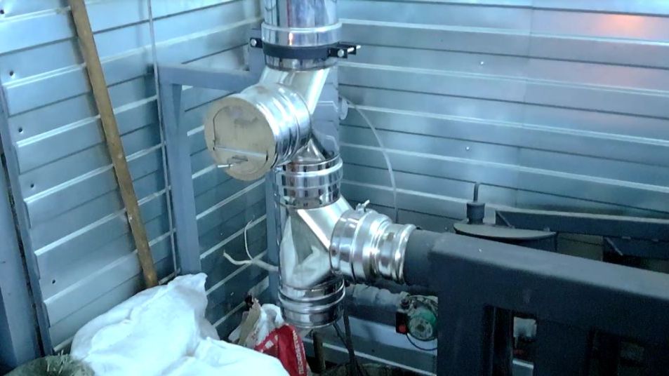 Какие дымоходы у нас в мастерской.