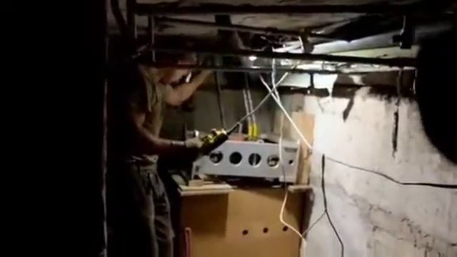 УМ-20 - установка управляемого прокола весом 90 кг.