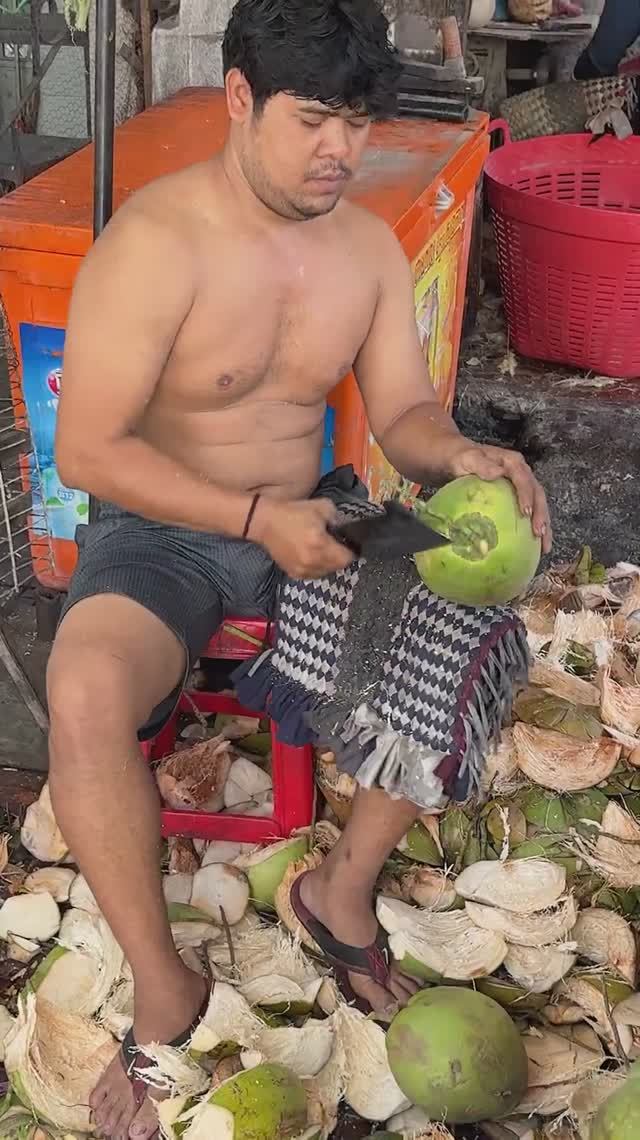 Вы тоже  этого ЖДЕТЕ ? Камбоджийская уличная еда.