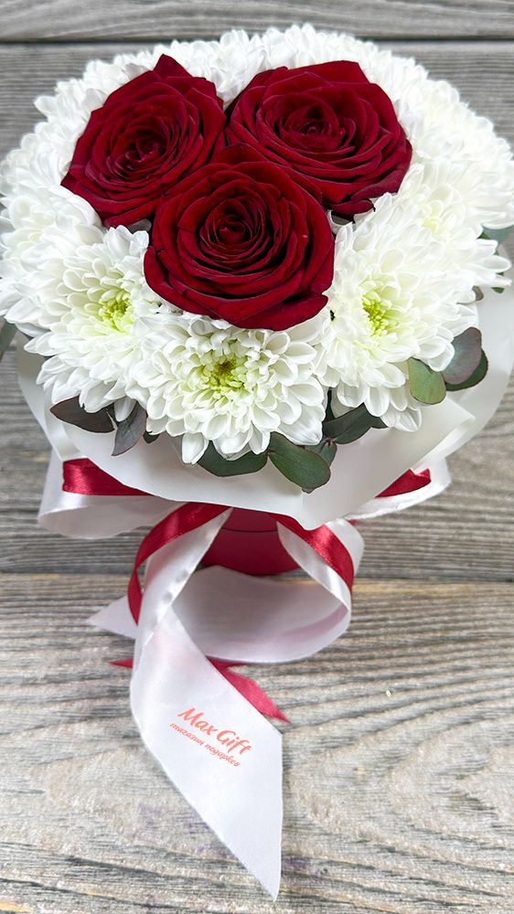 Композиция из цветов «Сердечный презент» / Подарок учителю