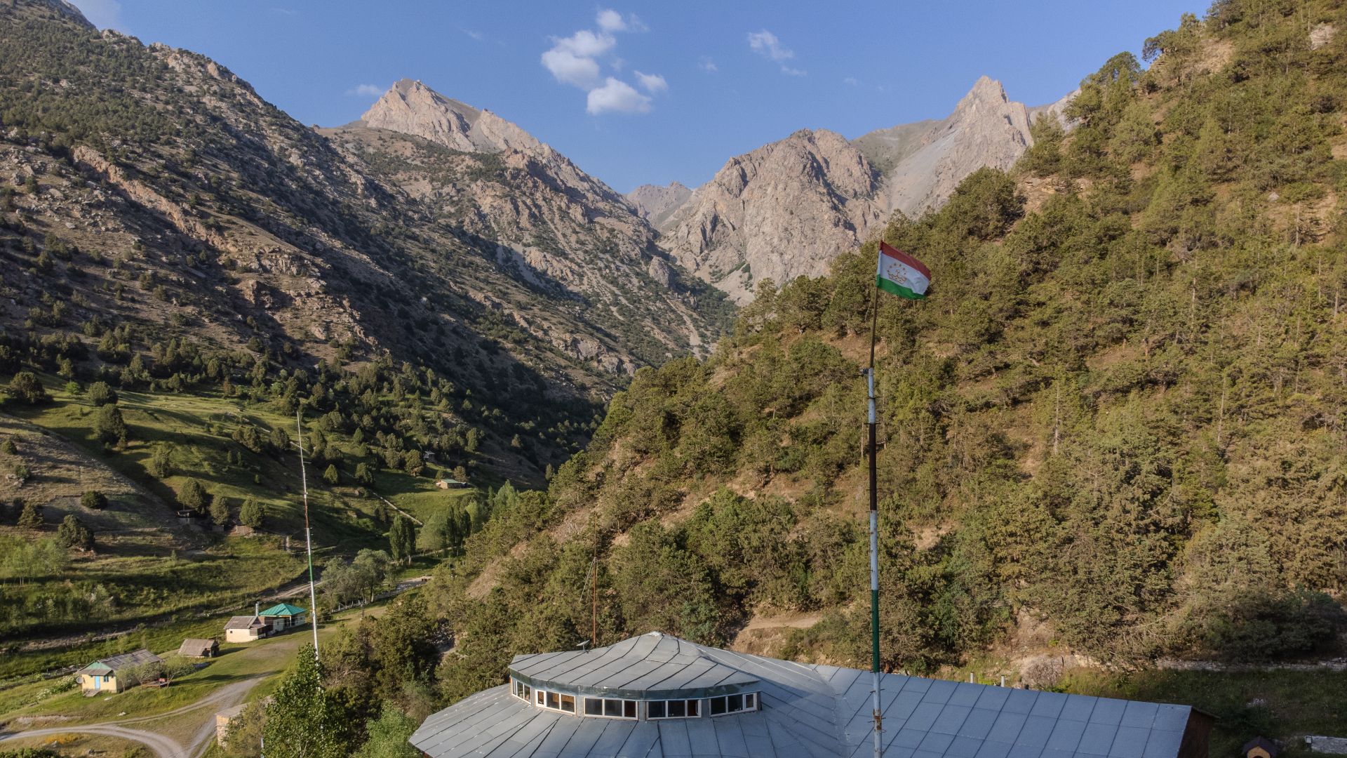 Полет в Фанских горах, Таджикистан