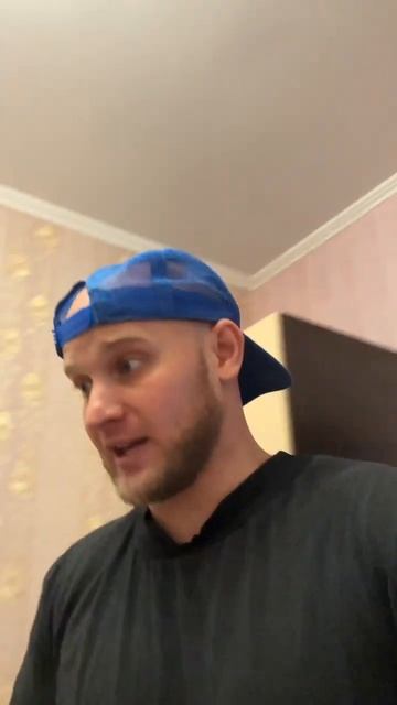 Типичная походка к БАБУШКЕ