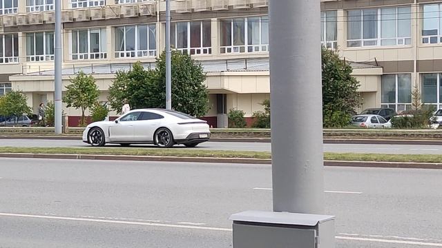 Порше ТАЙКАН в ПЕРМИ 2025 Porsche Taycan (внутреннее обозначение — Porsche Mission E) — полностью эл