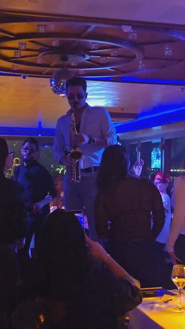 Вечеринка на судне, Стамбул