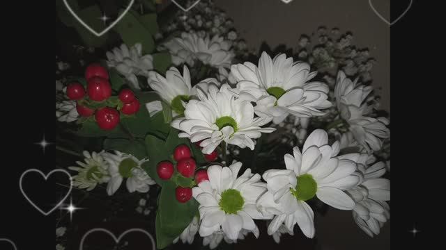 Цветы от дочки в День матери.mp4