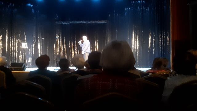 Песня "Были юными и счастливыми"