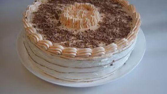 Торт,я его слепила из того, что было...Маринкины творинки. Всем МИРА и Добра!