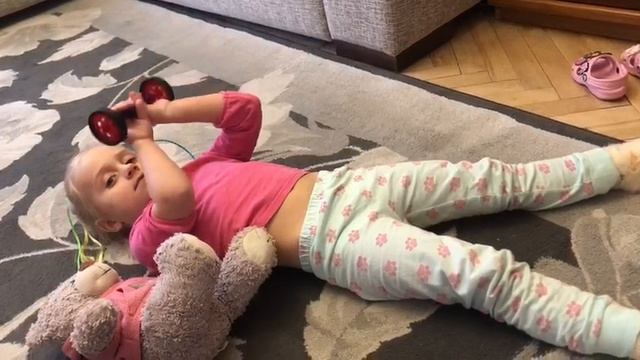 26.11.2025 Ника и гантели.